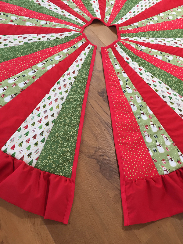 10 Degree Ruler Christmas Tree Skirt – Sew Happy by Sarah